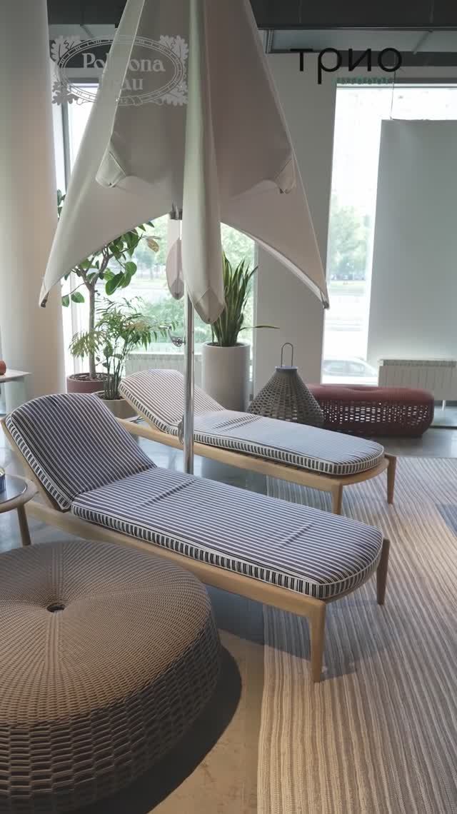 Шезлонг The Secret Garden Chaise Lounge от Poltrona Frau