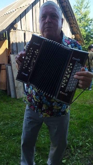 Был когда то молодым красавцем!