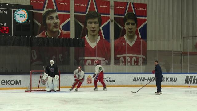 В Ледовом обновили покрытие игровых арен