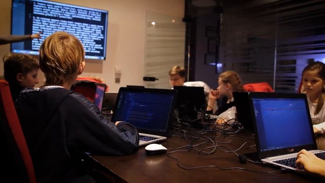 Программирование на JavaScript - курс в школе программирования CODDY