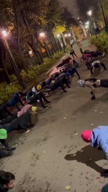 "Я узнал что у меня есть спортивная семья". Семья Макс Фант Фит