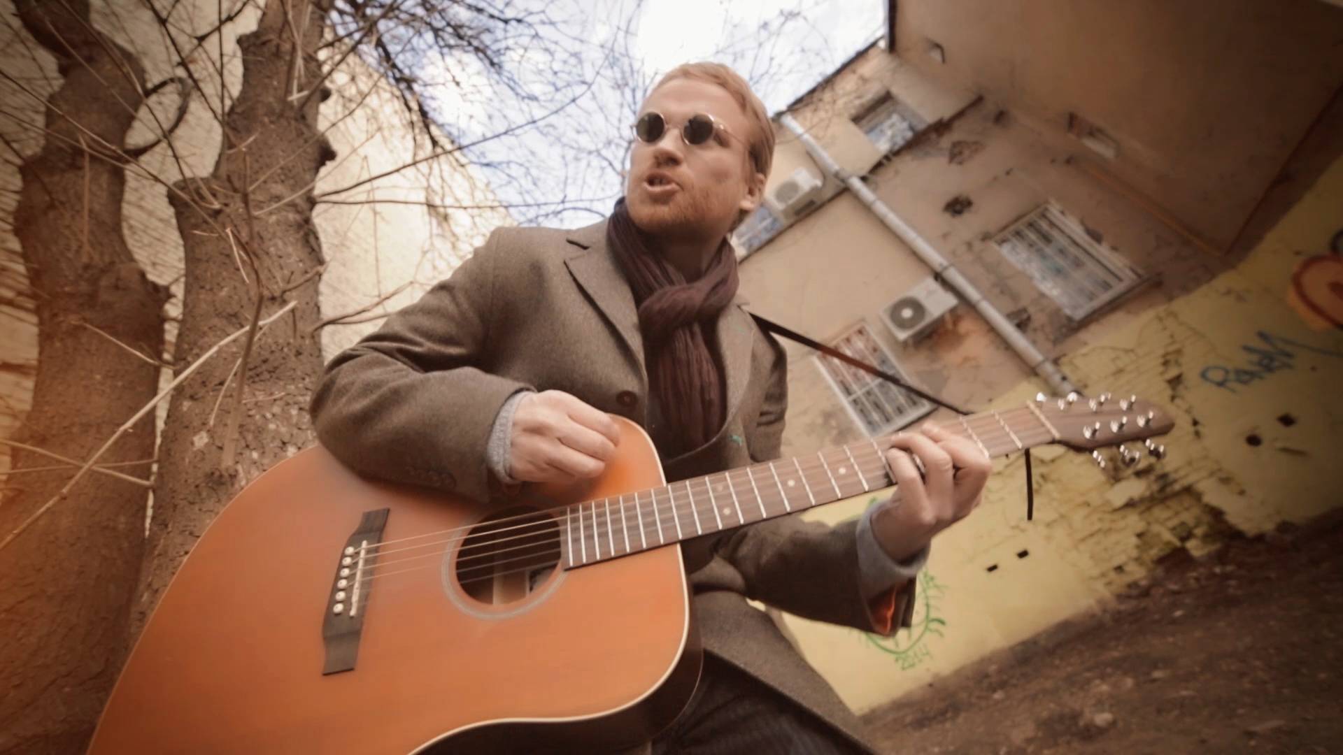 Съёмка и монтаж музыкального клипа "под ключ" 
#видеопродакшн #видеосъёмка #видеомонтаж #клип