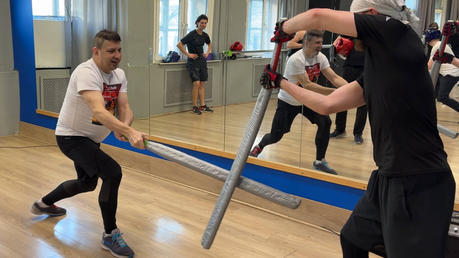 Основные принципы фехтования длинным двуручным японским мечом окатана в школе кендзюцу Katana Club