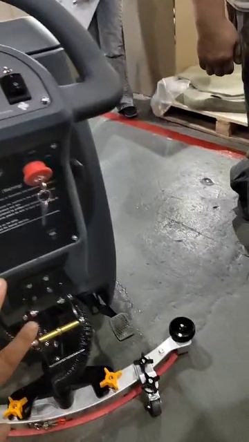 Тест-драйв поломоечной машины ARTRED X5 на мебельном производстве | Часть 1