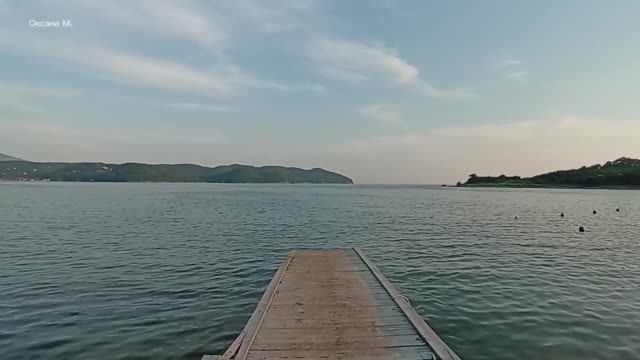 Приехала в Андреевку. Гуляю по морскому берегу в бухте Рисовой