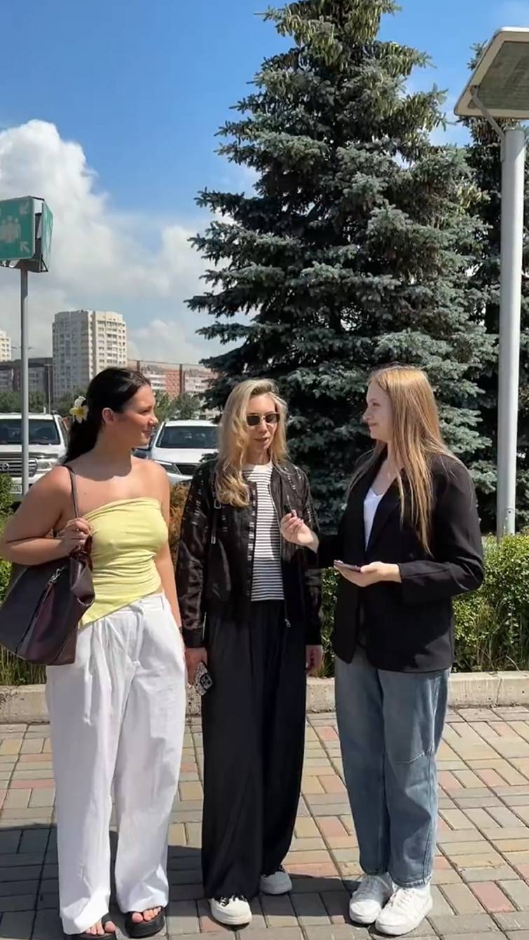 Что получится, если смешать мемы, школьные знания, музыку и угадывание звёзд? #shorts