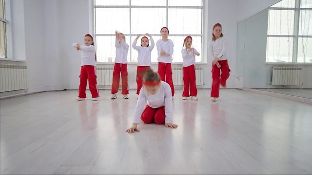 Современные танцы #MetroDANCE