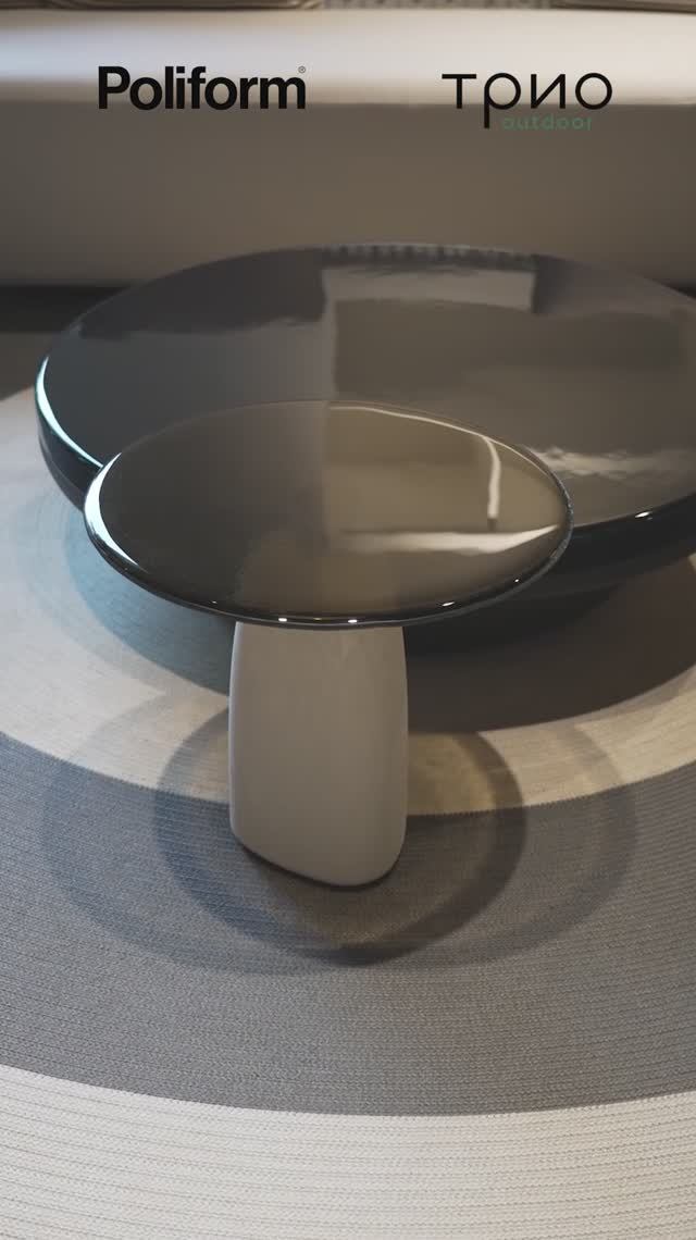 Уличный журнальный столик Strata от Poliform