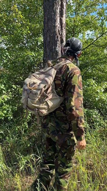 Лесной крючок для одежды