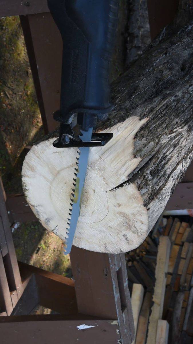 Пилим 22 сантиметра. Bosch S1542K.