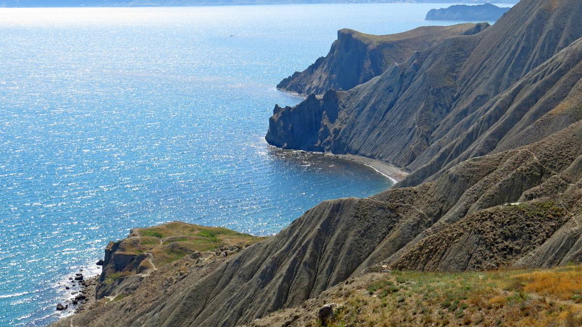 Спуск с  Биюк-Янышара в  Орджоникидзе