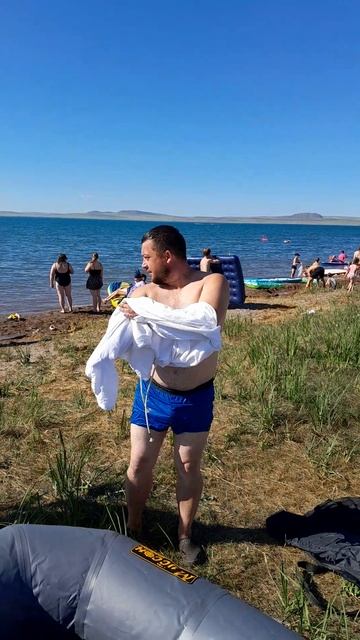 Хоршая водичка. Качаем лодку.