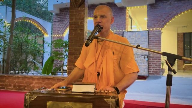 Открывать сердце материалистам нельзя, но ведь у многих родители - материалисты. Как быть?