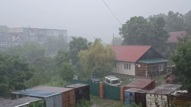 Находка, льет стеной, дождались