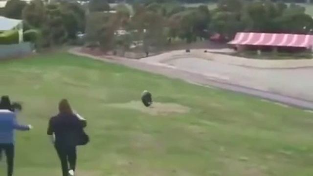 ЧУВАКУ ЗАХОТЕЛОСЬ АДРЕНАЛИНЧИКУ НЕМНОЖКО))))