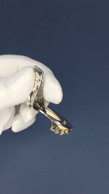 Украшение клипса, со стразами, серая, 7см. Артикул: 00156