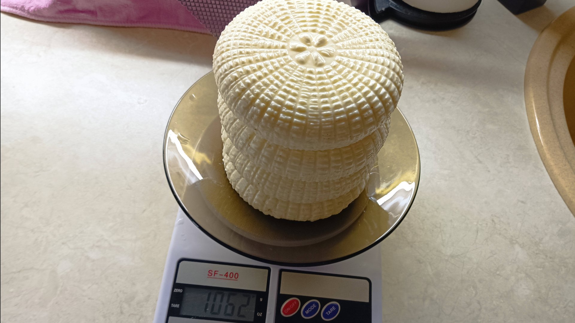 Деревенские будни , варю сыр