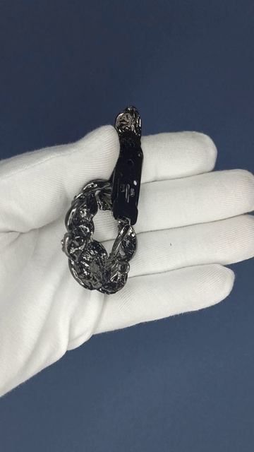 Украшение клипса, со стразами, черная, 8см. Артикул: 02412