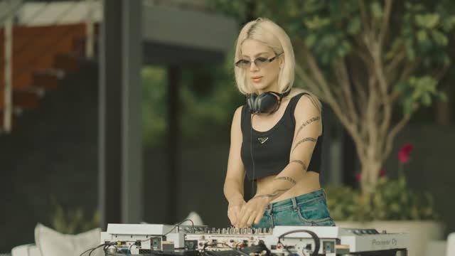 Sherry - Melodic Techno & Progressive House DJMix   Live Set from Thailand 🇹🇭