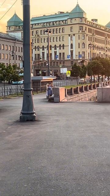 Красивые места Петербурга, Наб. Макарова, ст.м Спортивная, выход на Васильевский остров