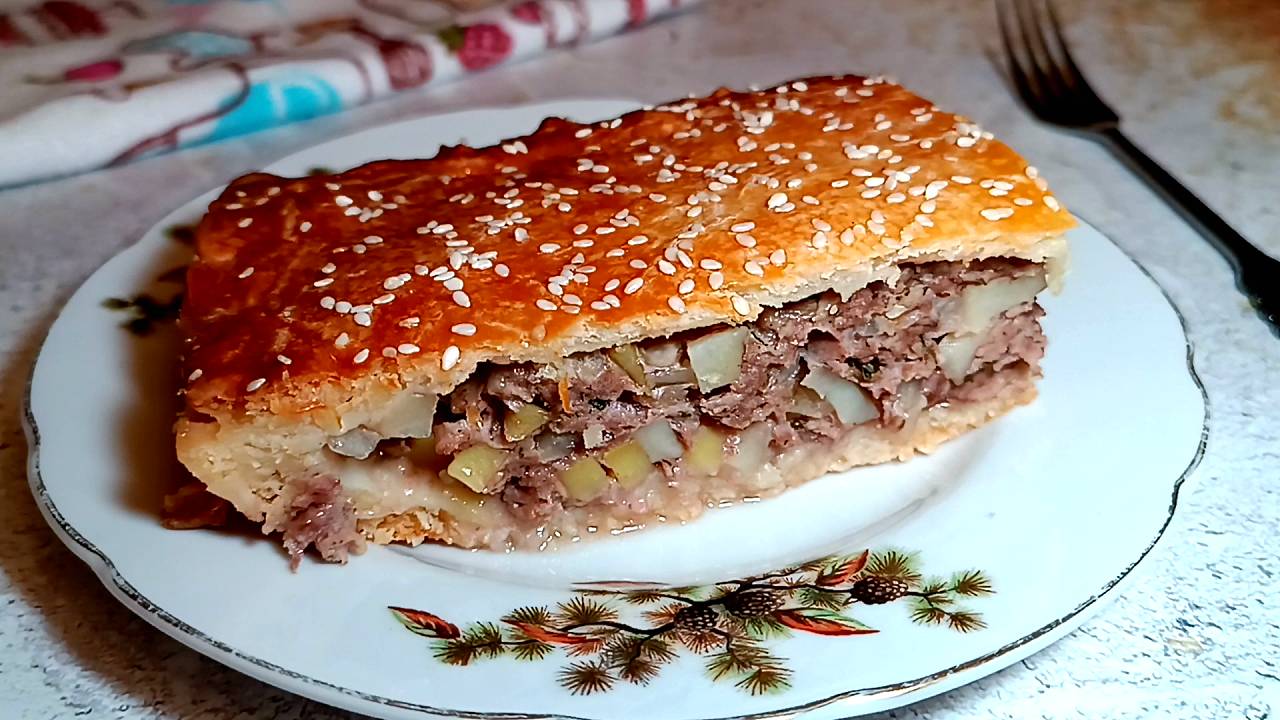 📌 Пирог с мясным фаршем и картошкой -  вкусный и очень сытный