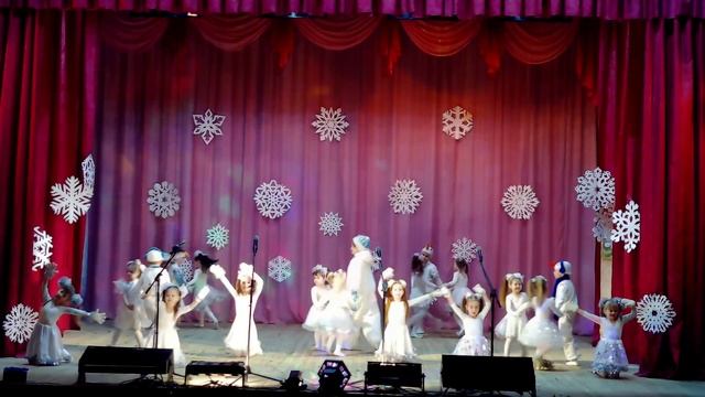 Белые снежинки 29.12.2022