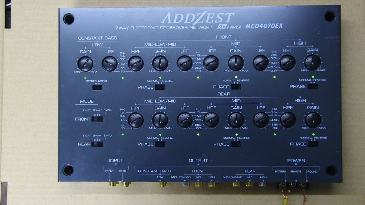 Как правильно подключить массу на активный кроссовер.