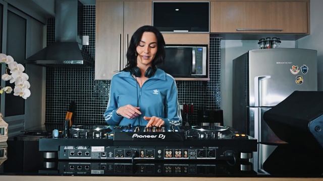 Mary gripa - Afro House Set - Live At Home 4