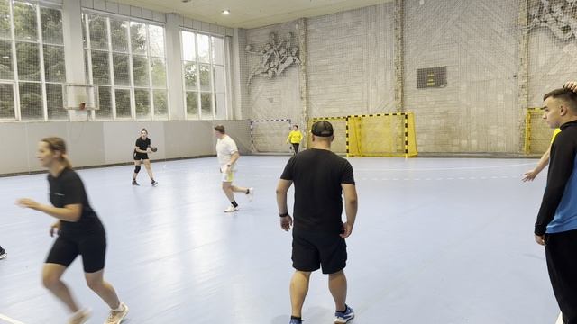 03 Белые - Черные