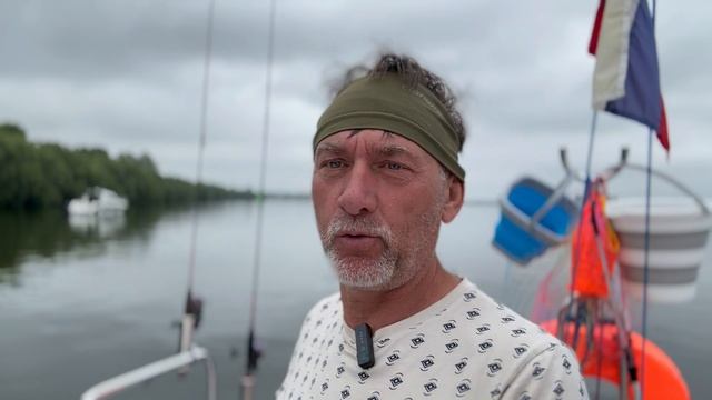 Поход на парусной яхте