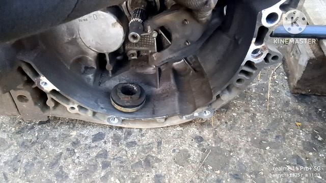 Снятие коробки передач и подрамника. Дефектовка сцепления - двухмассовый маховик.Ситроен Джампи 2014