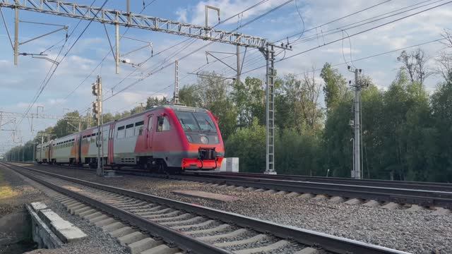 Поезда / Видео про поезда - рельсовый автобус и поезд «Ласточка»