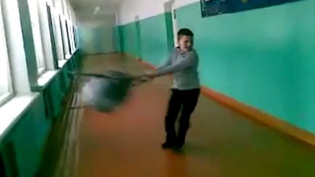 В СТЕКЛО НЕ ПОПАДИ!!! СМОТРЕТЬ ВИДЕО ПРИКОЛЫ