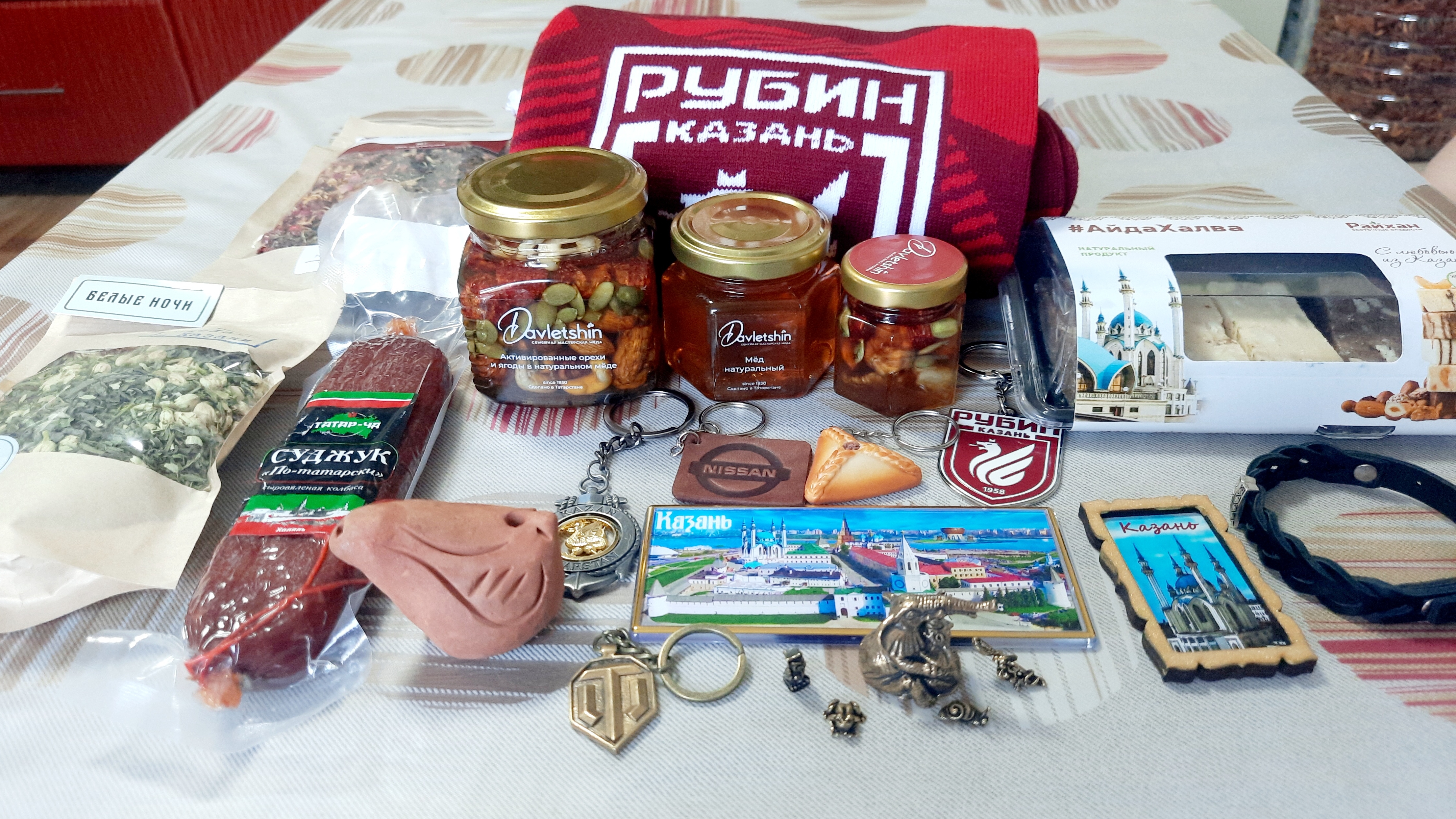 Надо спасать🥀!!! Приехала бабушка!😃 Подарки и сладости из Казани! 🕌