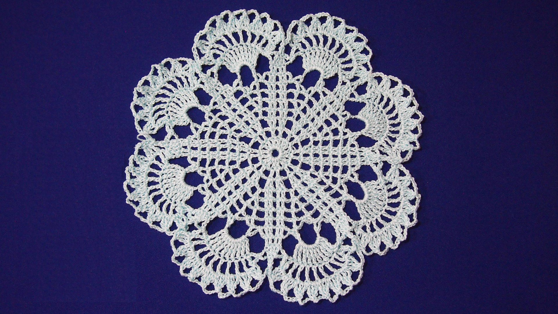 Простая красивая салфетка крючком «Нимфа». Ажурная салфетка.Вязание для начинающих Урок 126 napkin