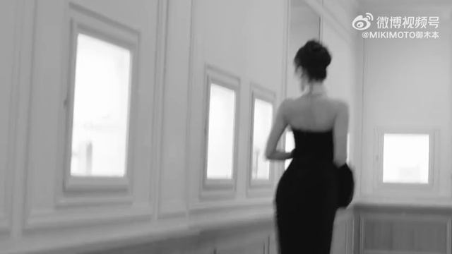 Дильраба в Париже для «MIKIMOTO»