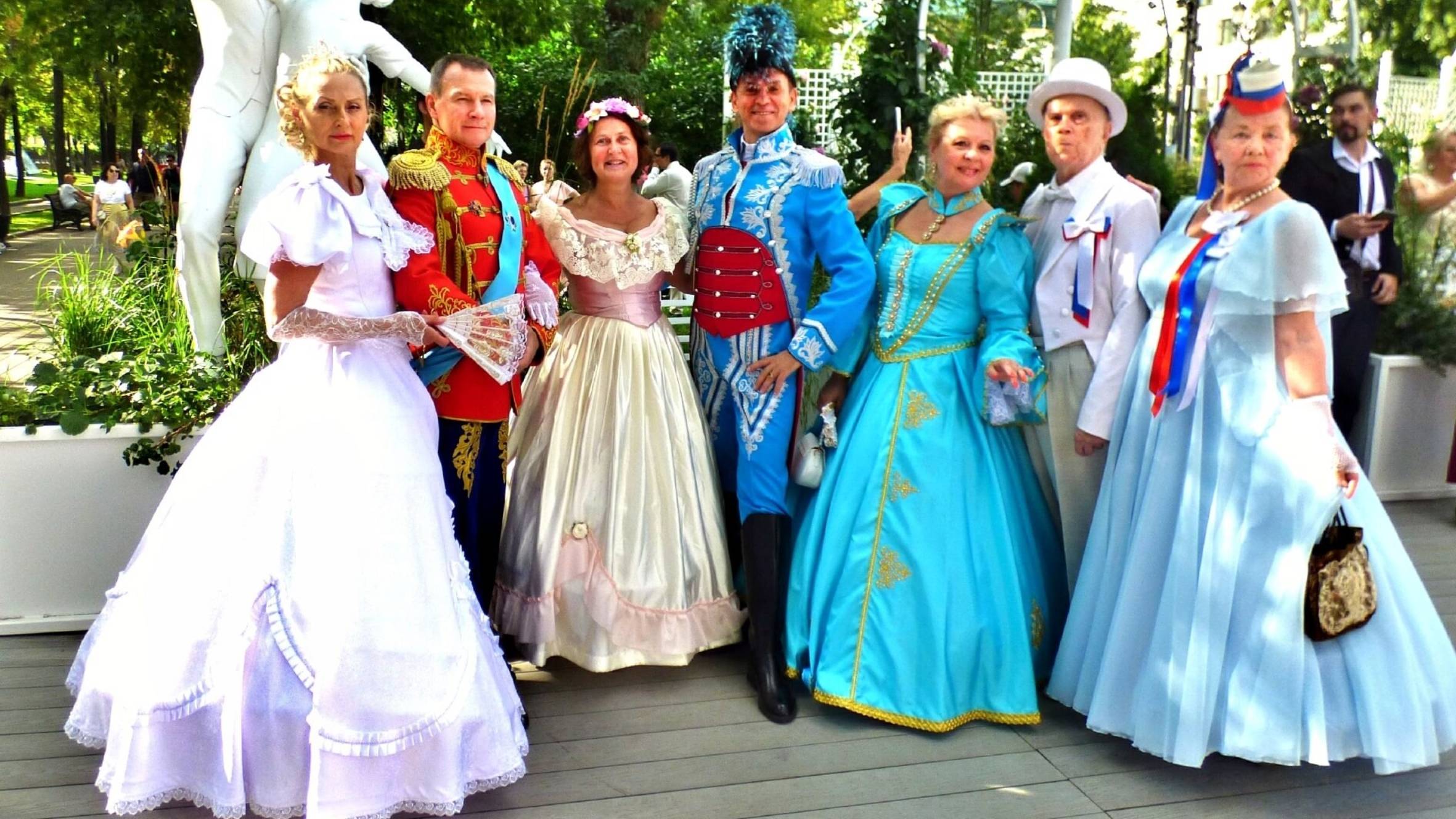 Клуб "Реверанс" - променад на Чистых прудах 03.08.25