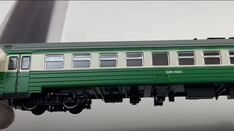 Распаковка: ЭД4М прицепной, «Наши поезда», выпуск 25, MODIMIO