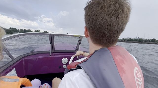 Ваня именинник и капитан