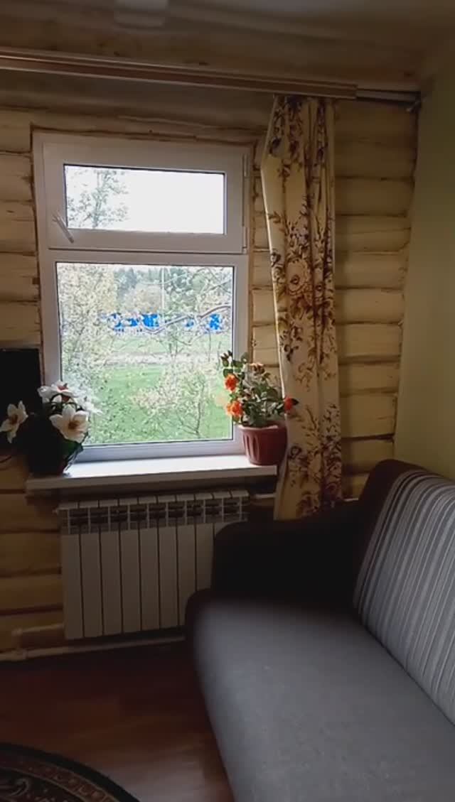 20250429_190446856_2