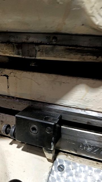 Шлифовка поджимного центра для токарного станка на круглошлифовальном станке