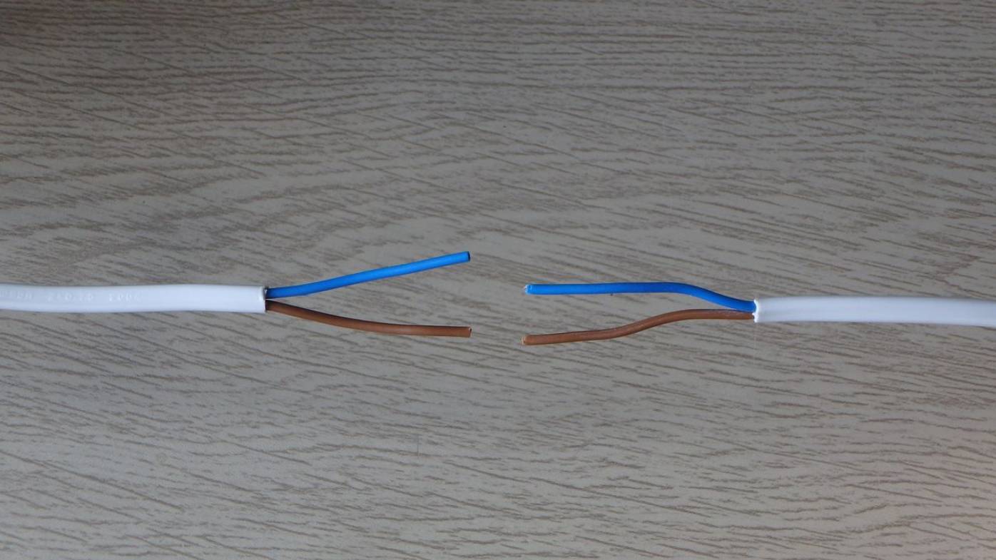 Соединение проводов.