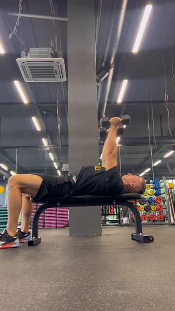 трицепсовый жим на скамье