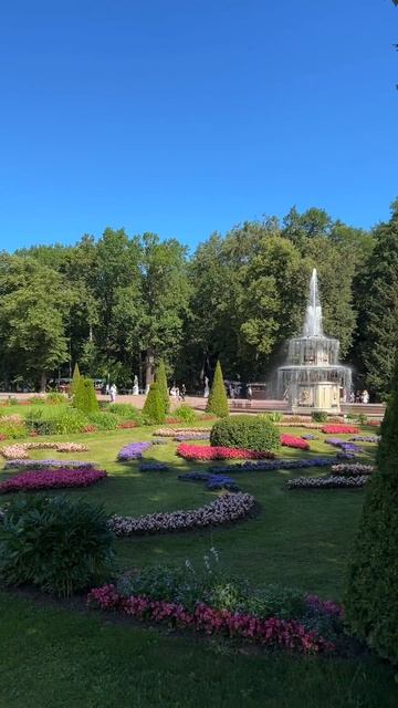 Нижний парк в Петергофе