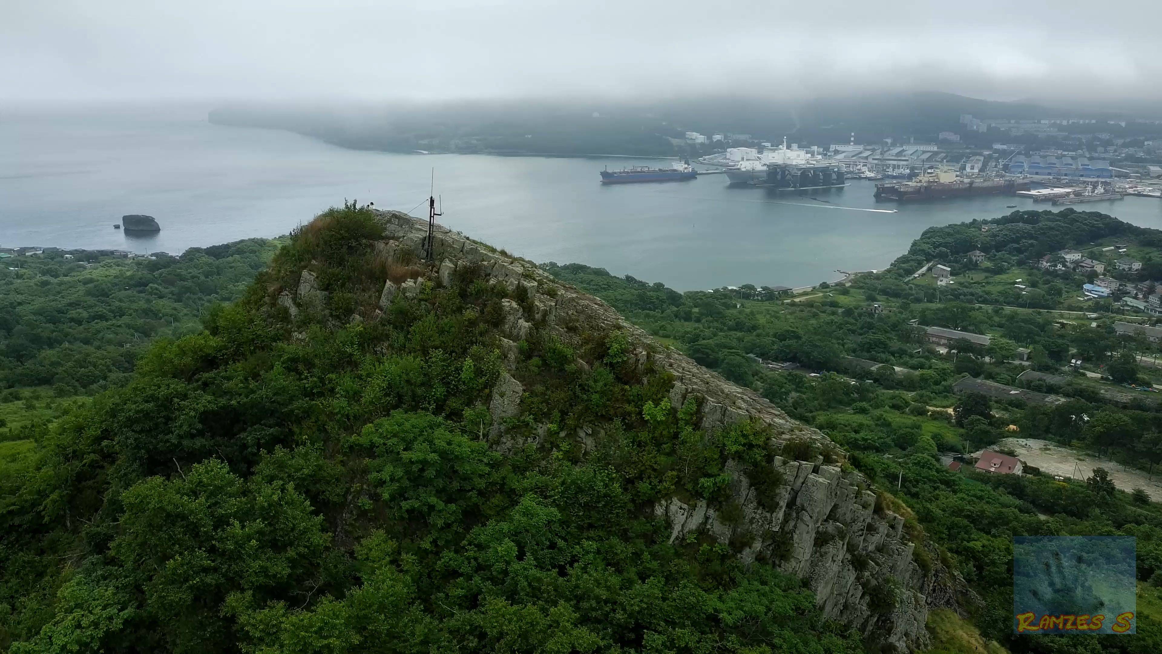 Сопка Дунькин Пуп в тумане.