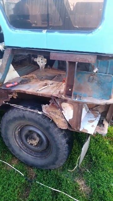 Меняю заднее крыло на Уазике