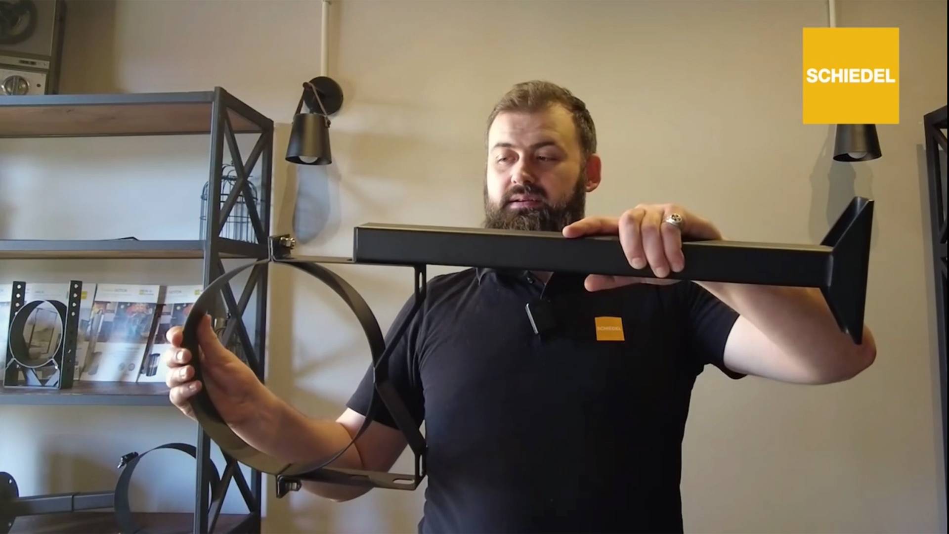 Настенный хомут. Настенная и опорная консоли.