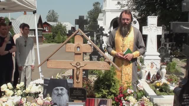 11.07.2025. Проповедь - монашеское кладбище Троице-Сергиевой лавры в селе Деулино