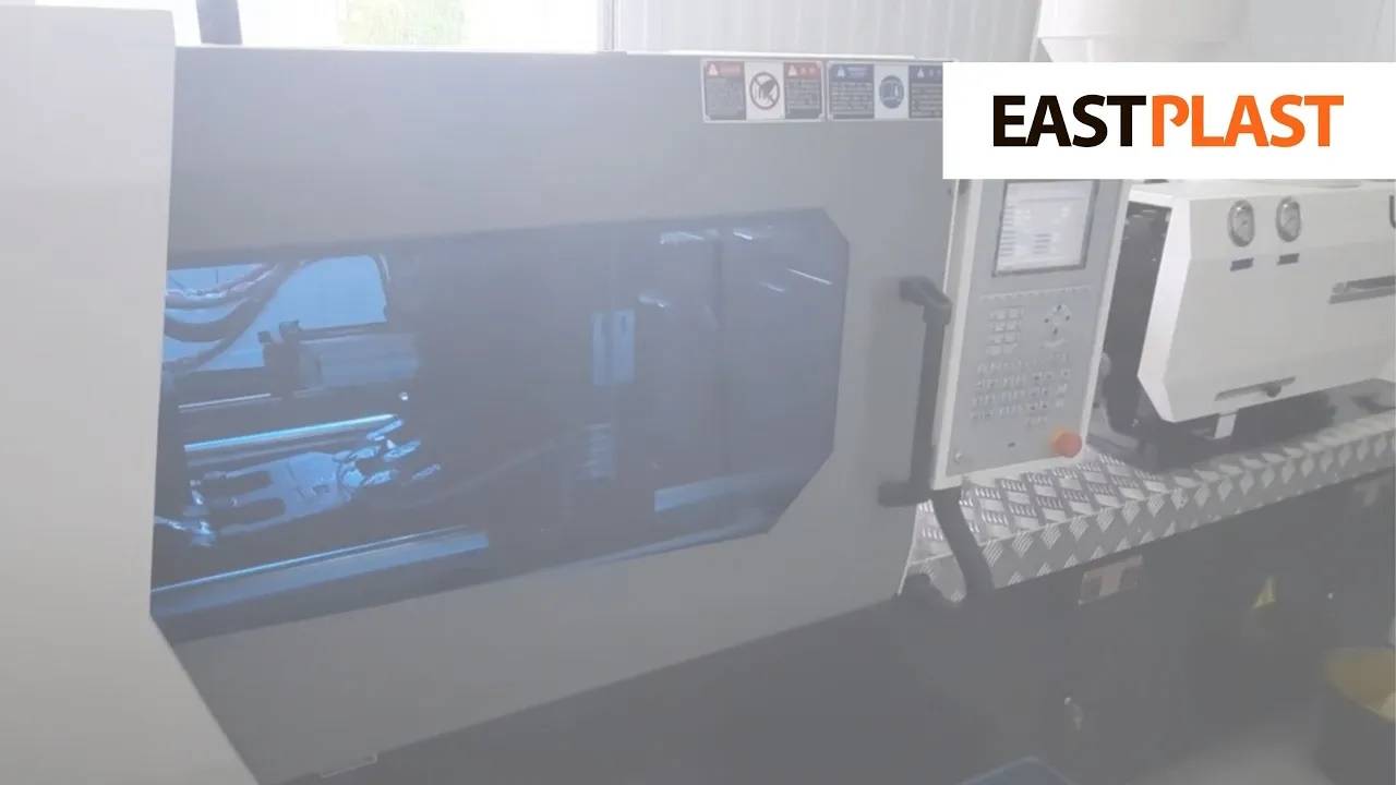 Запуск термопластавтомата PLASTRON UJ/120 у клиента