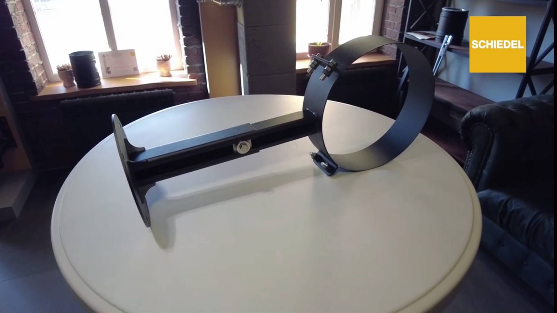 Настенный хомут телескопический 200-350 мм